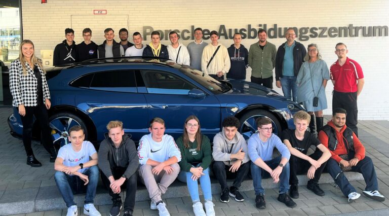Carl-Schaefer-Schule ist Kooperationspartner von Porsche | Die ...